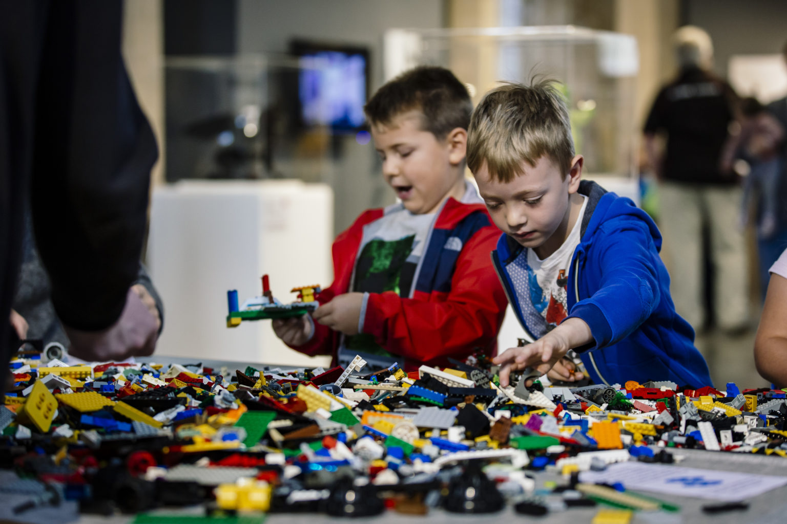 » Brick McGee LEGO® Workshops – Brick Portraits